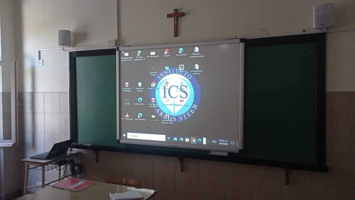 SEGUIMOS EXTENDIENDO LA RED DE PIZARRAS DIGITALES INTERACTIVAS ...